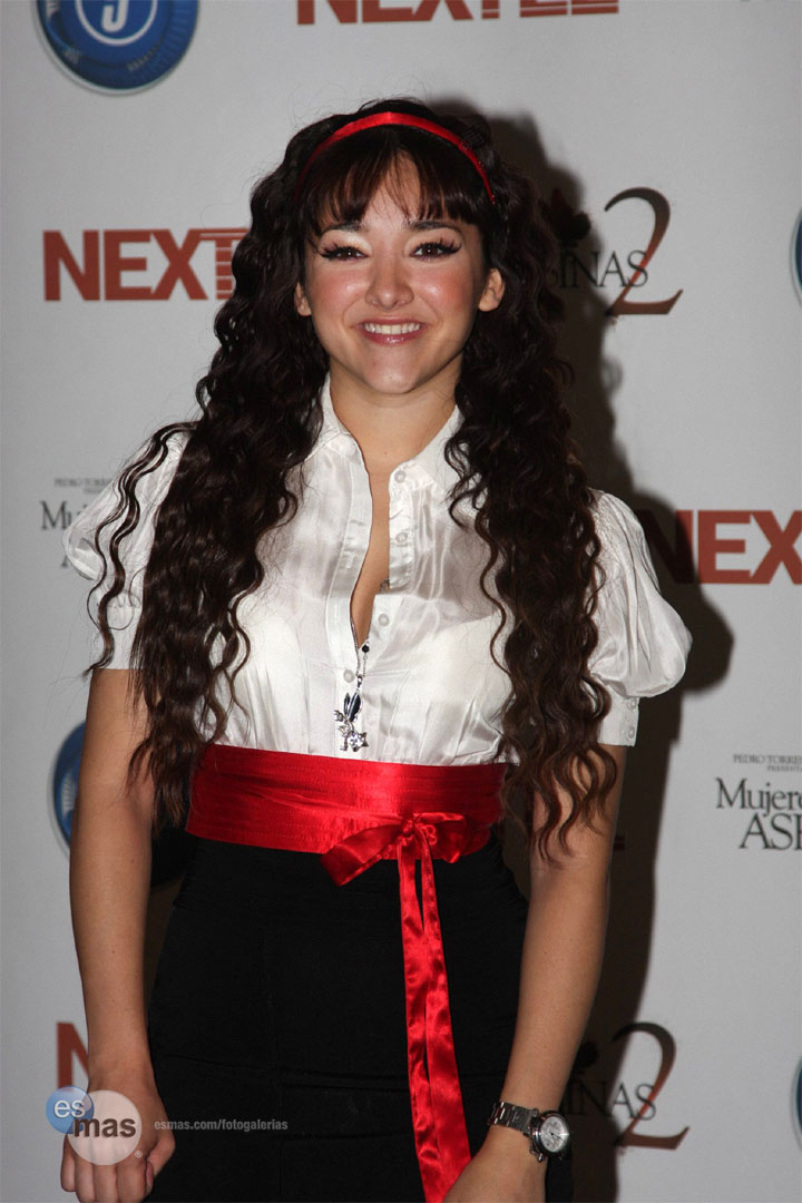 royitosdelespectáculo: [Javier Poza en Fórmula] Sherlyn: Apoyada por ...