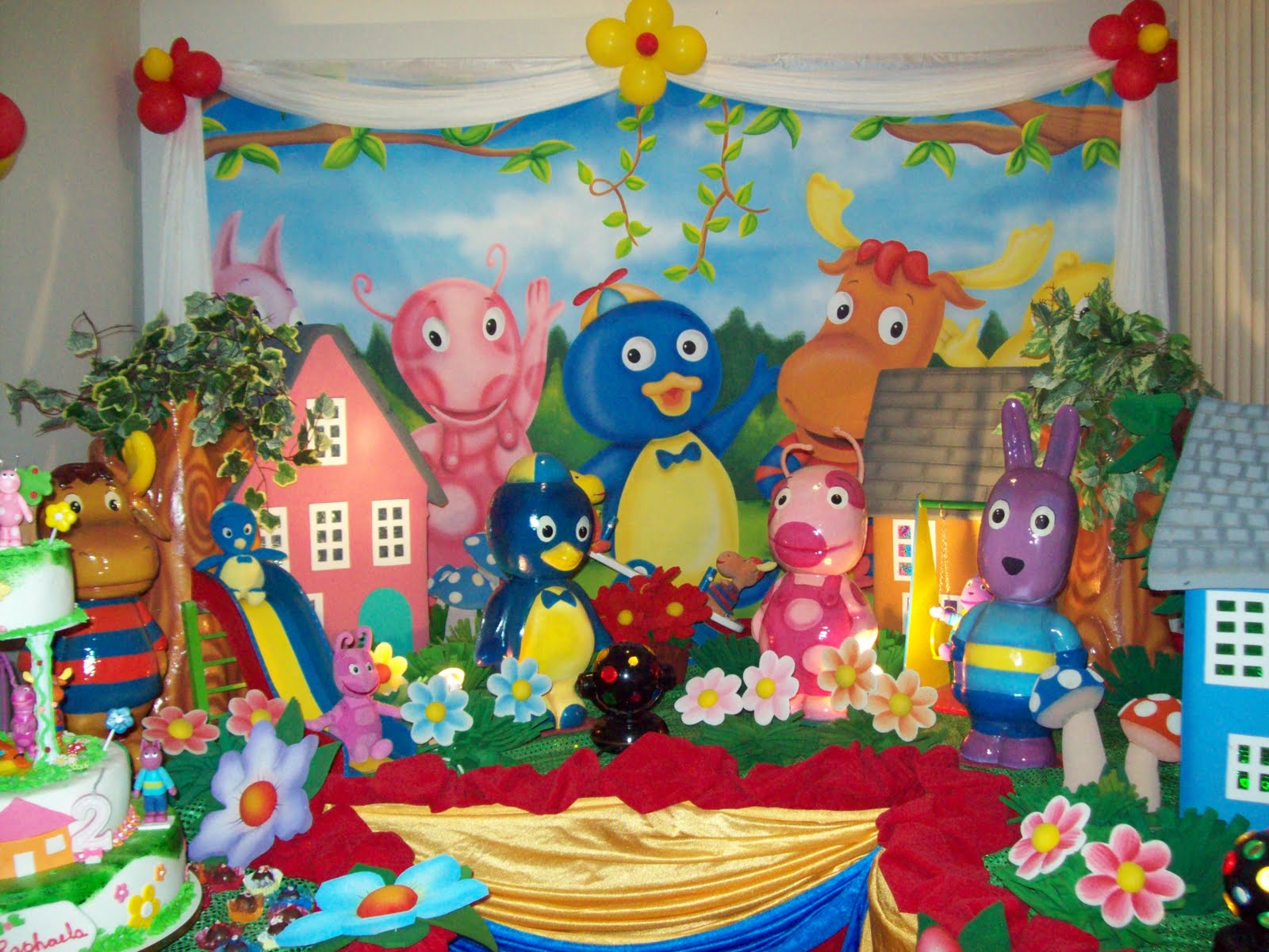 Organizando Festas, realizando sonhos...: Festa Infantil - Backyardigans