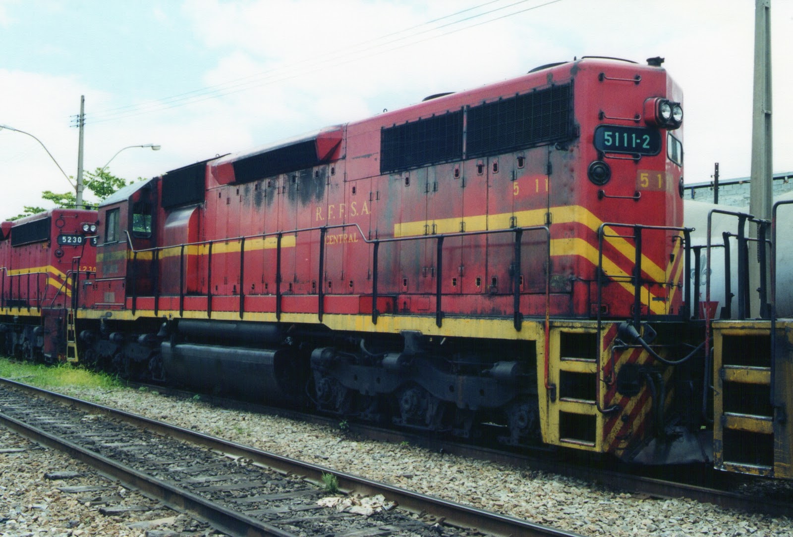 Veículos em Geral: SD38M - 5111 RFFSA