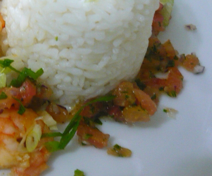 Cozinha Santa: Camarões picantes e Salsa de Tomate Concassé