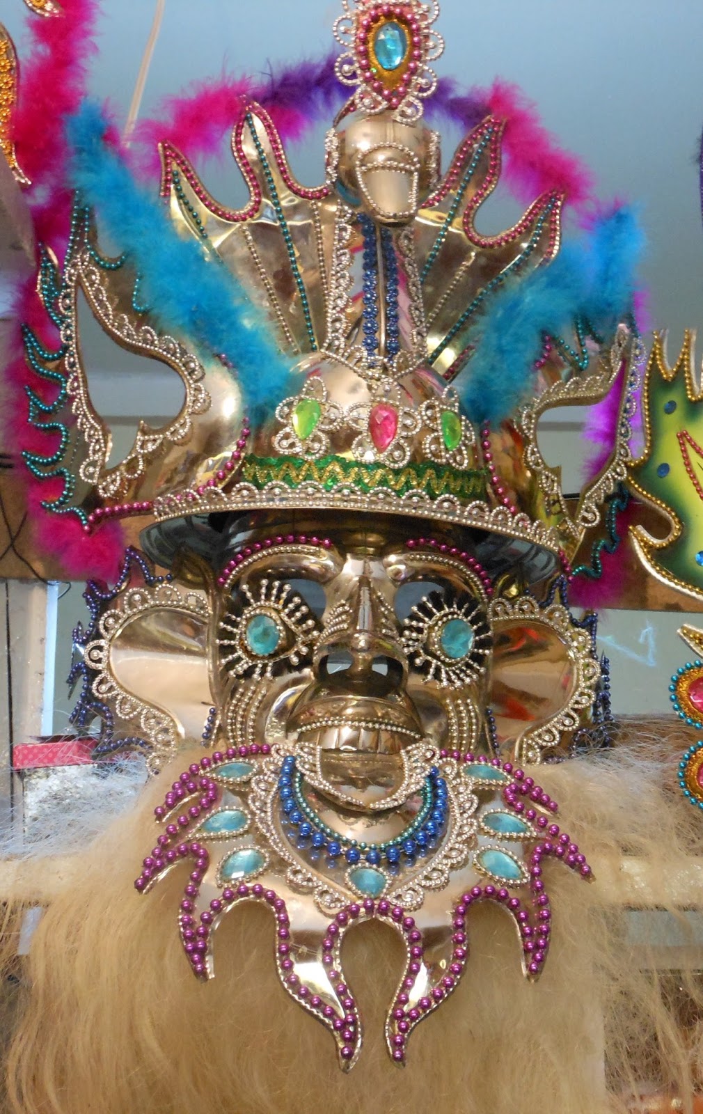 Mascaras Folkloricas de Bolivia