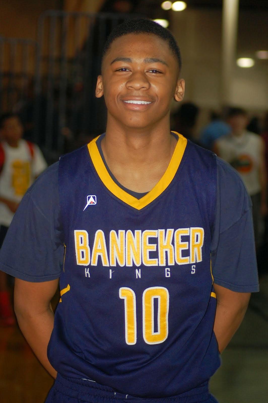 BASKETBALL SPOTLIGHT NEWS: 6th Grader Toles Bangs It Home In New Orleans!