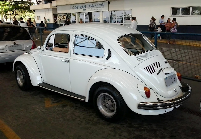 Registros Automotivos do Cotidiano: VW Fusca 1300 1974