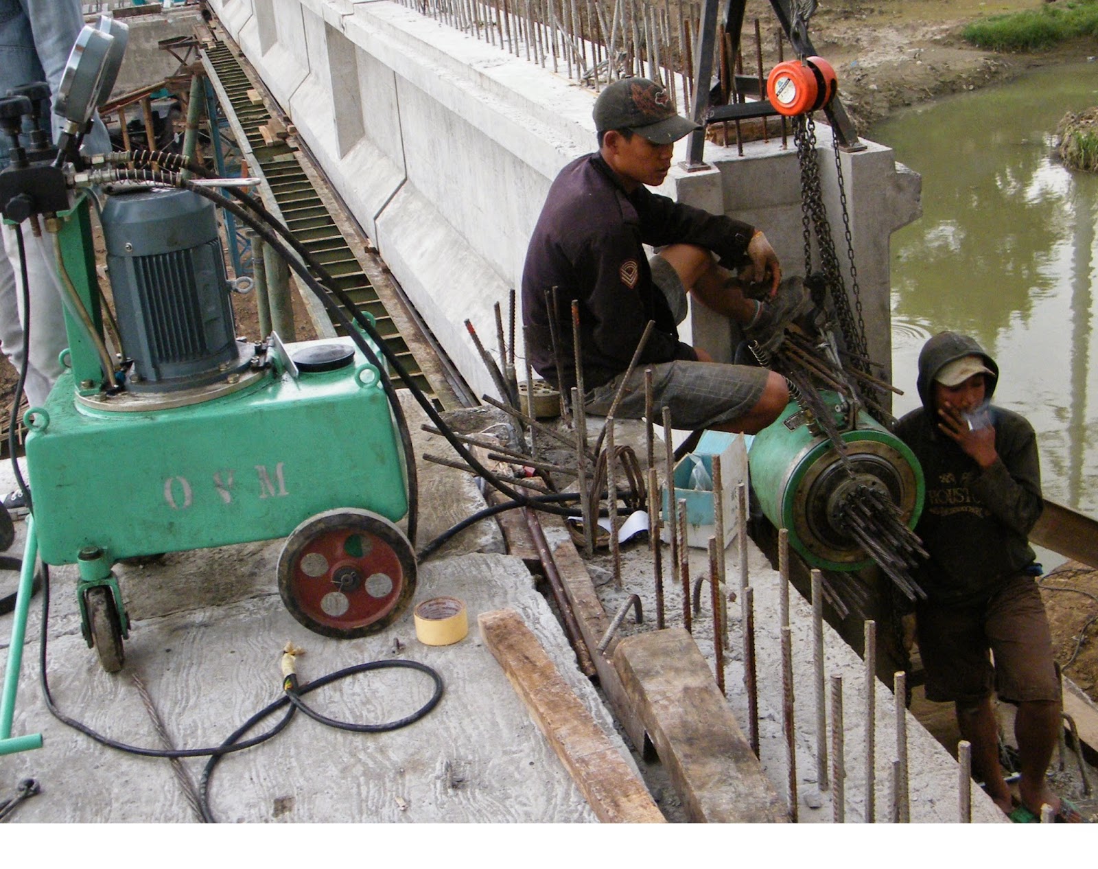 CIVIL ENGINEERING TECHNOLOGY: Proses Pelaksanaan Stressing PCI Girder ...