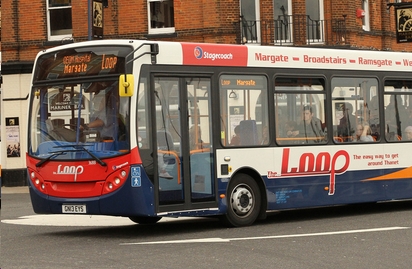 Public Transport Experience: In The Loop or On the Loop? [2]