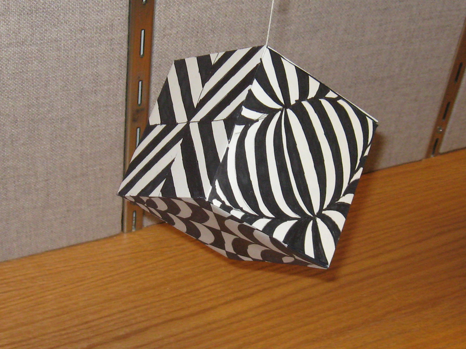 Make it Artwork : Op Art Cubes