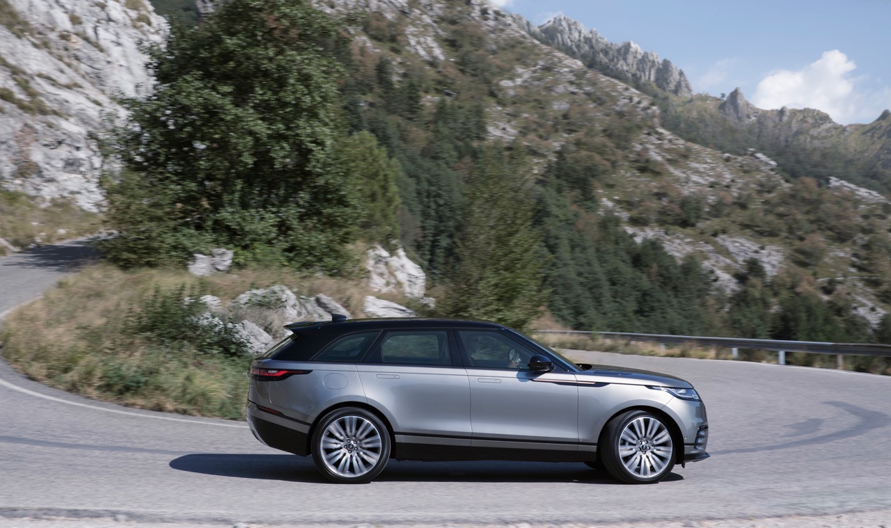 Range Rover Velar: FOTO - Interni e Esterni