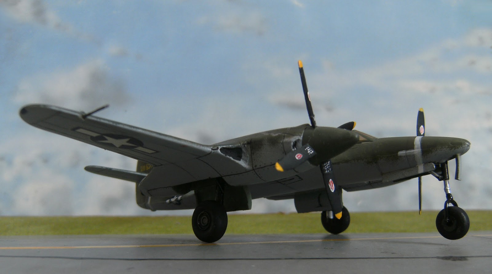 Happyscale-Modellbau: McDonnell XP-67 Bat - Anigrand resin-kit 1/72