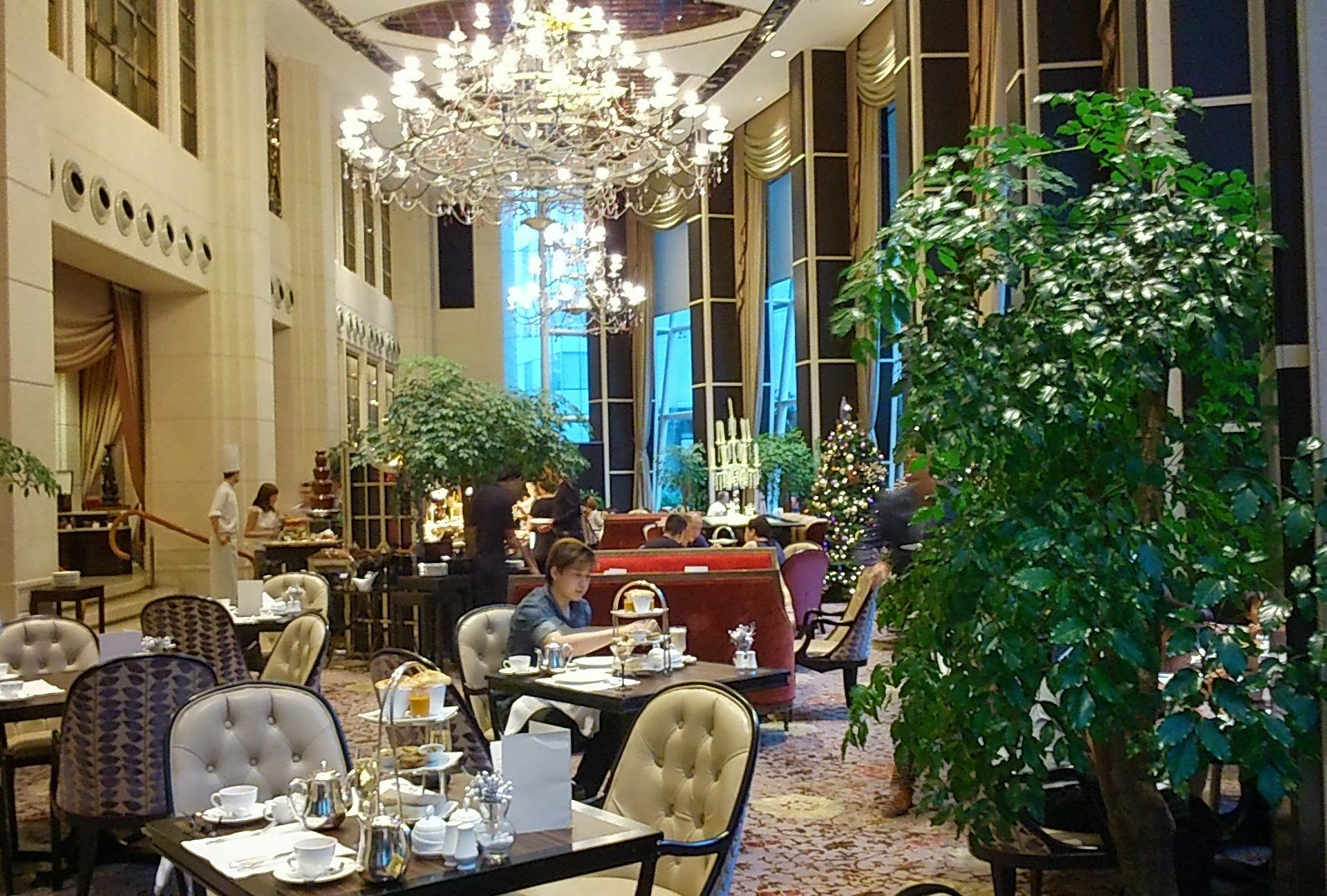 SuMMeR LoVes To Eat! Singapore Food Blog: The Grand Astor Afternoon Tea ...