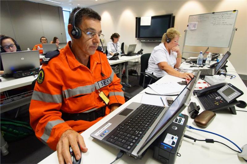 anna maria: Volunteer fire fighters deserve a medal