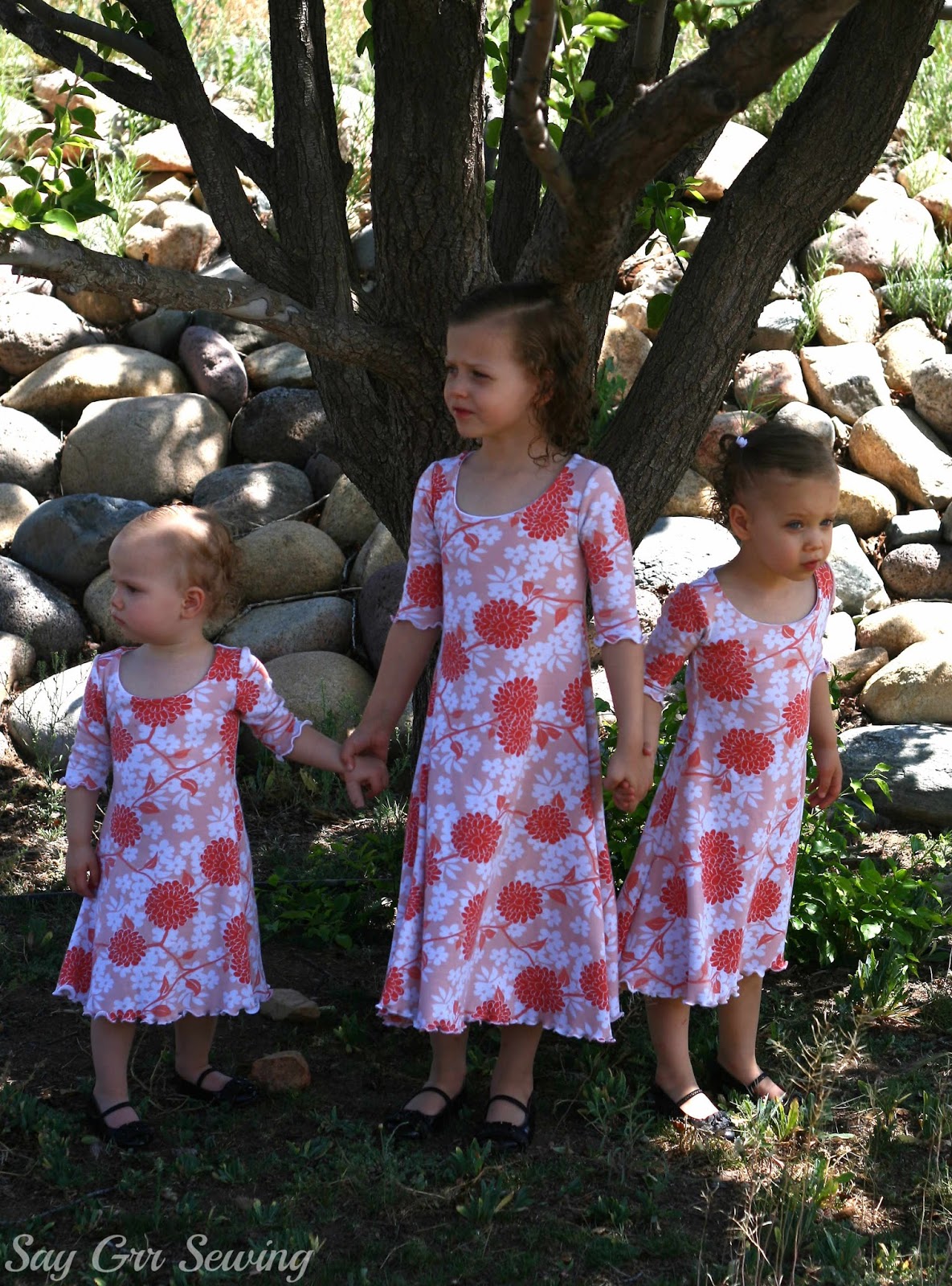 Say Grr Sewing: Three Girls, Three Days, Three Dresses