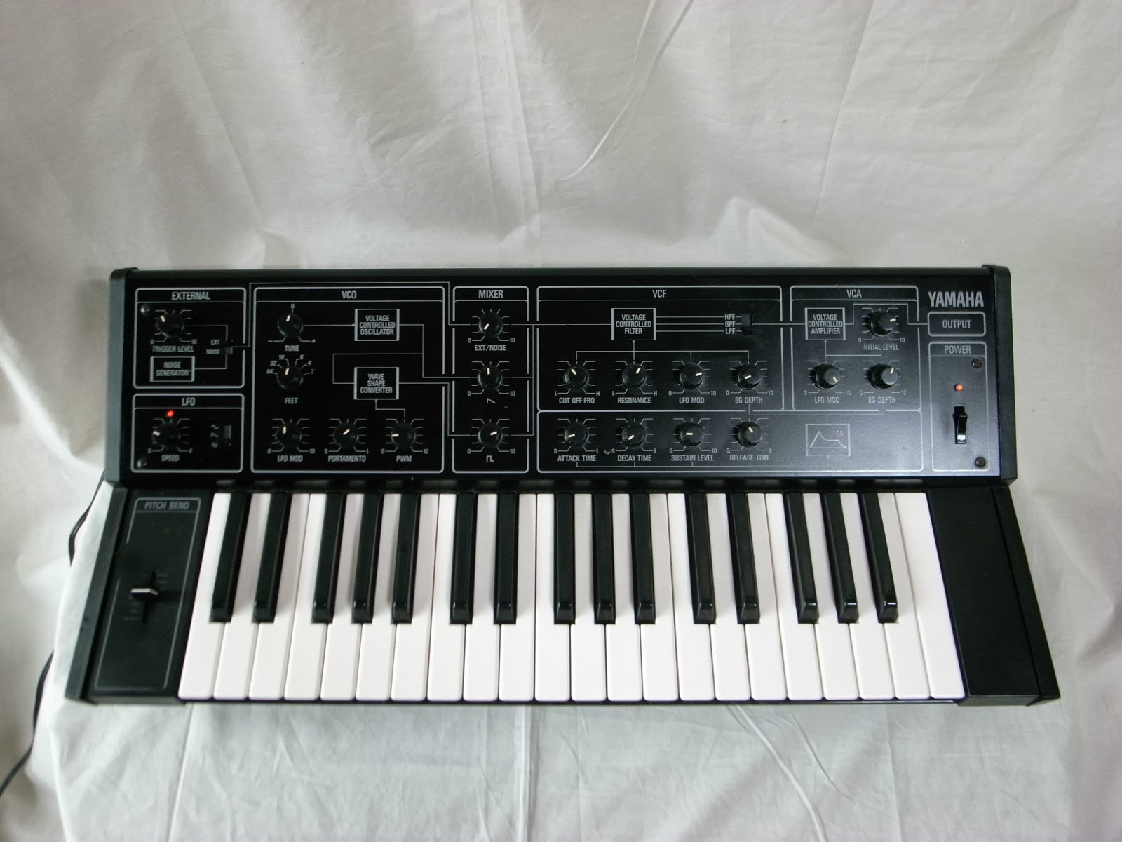 MATRIXSYNTH: Yamaha CS-5 SN 1947