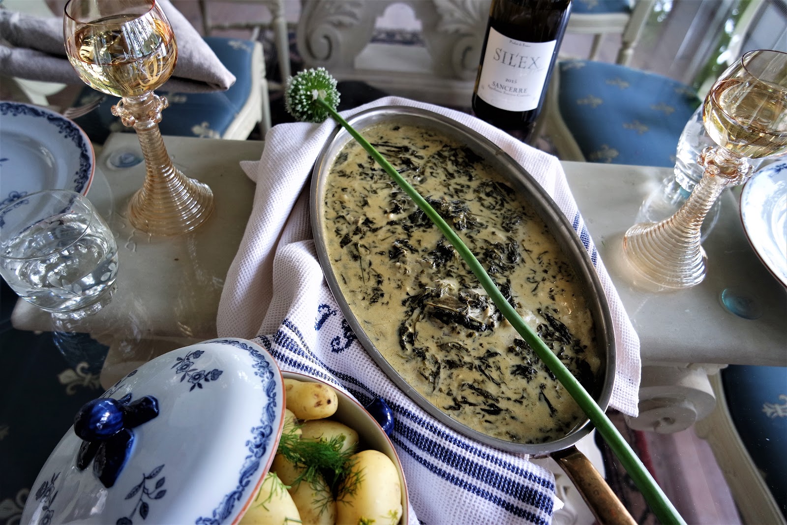 Maalaisbistro: Kampela suolaheinäkastikkeessa + viinivinkki