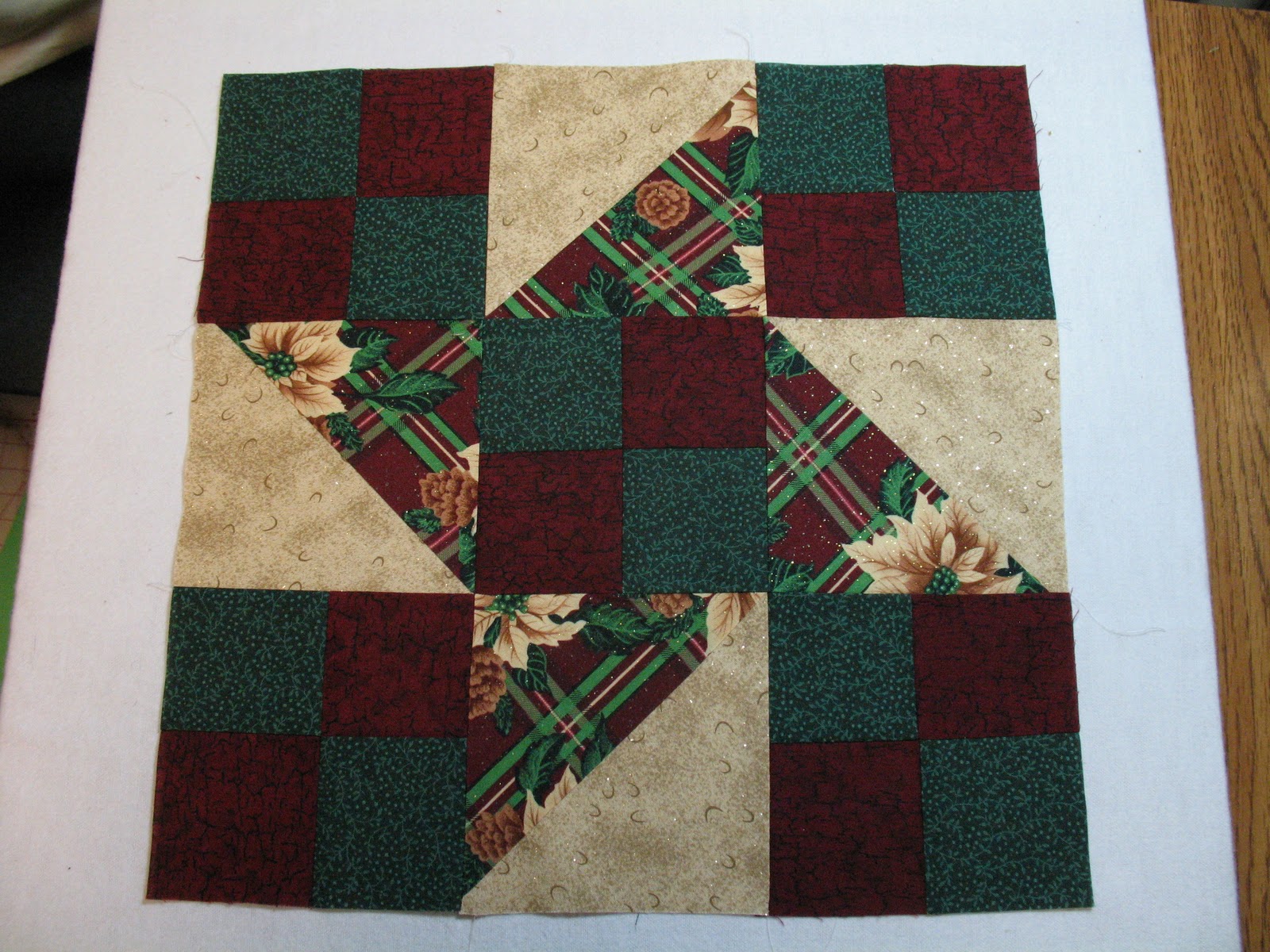 Neighborhood Quilt Club: November - Quilt Block Tutorial