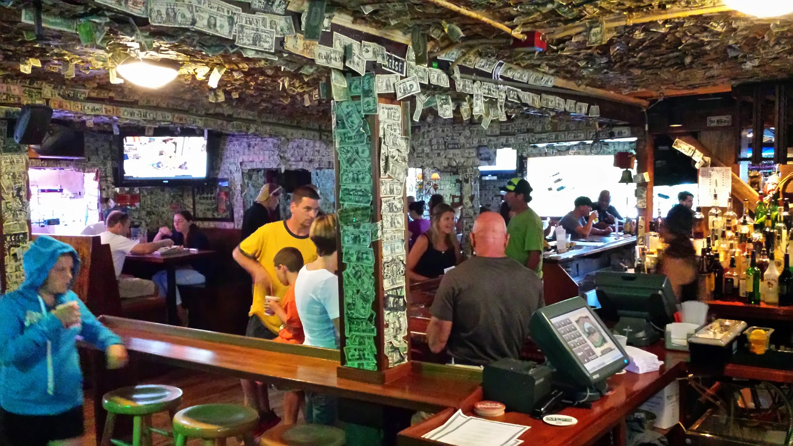 Gibby's French Fry Report: Mews Tavern - Wakefield RI