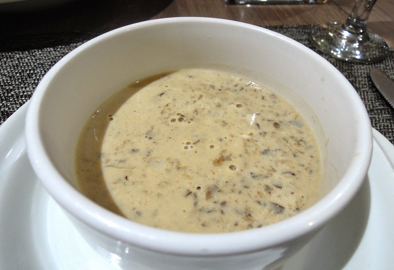 The first Green Hotel in Libis: Microtel Acropolis - Budget Biyahera