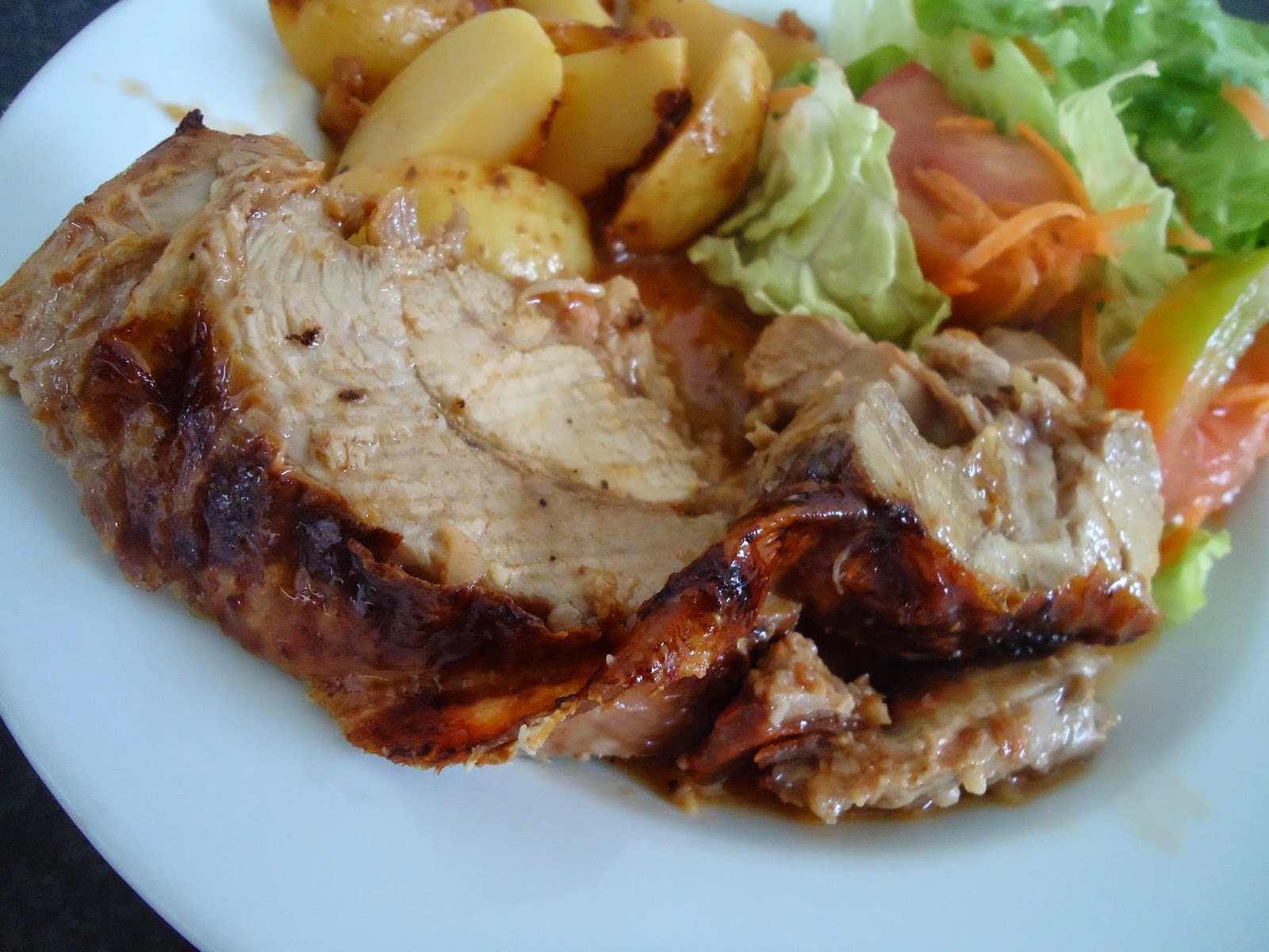 Doce Tentação: perna de peru no forno recheada com alheira