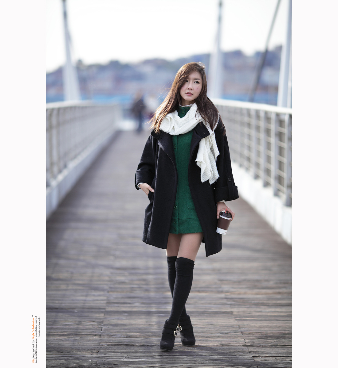 KONTES SEO: Han Seo Young - Beautiful portrait at the Bridge