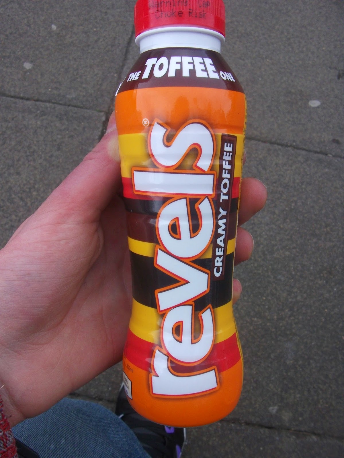 Revels Creamy Toffee Milkshake Review