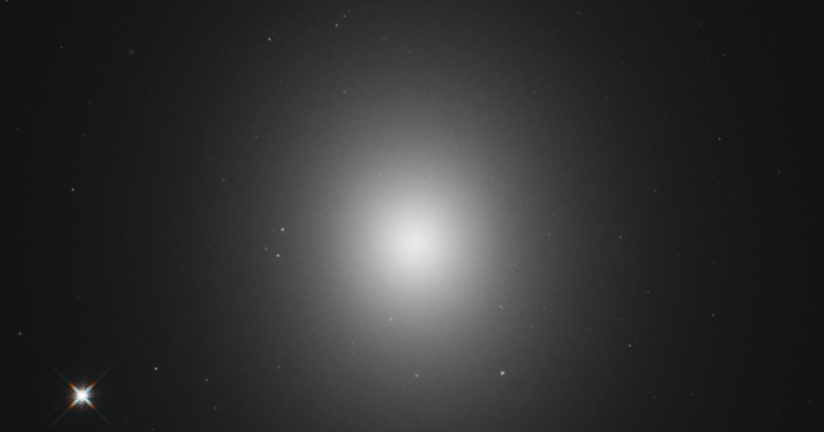 Messier 49, una galaxia elíptica.