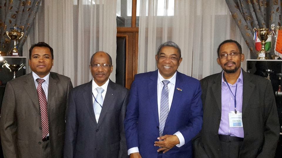 Ibrahim Mohamed Soulé et Mohamed Bacar Dossar reçus à l'Assemblée ...