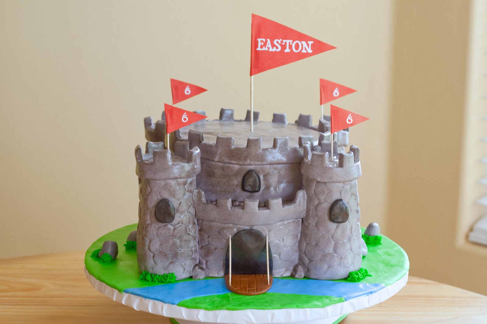 Cakes by Nicola: Medieval Times