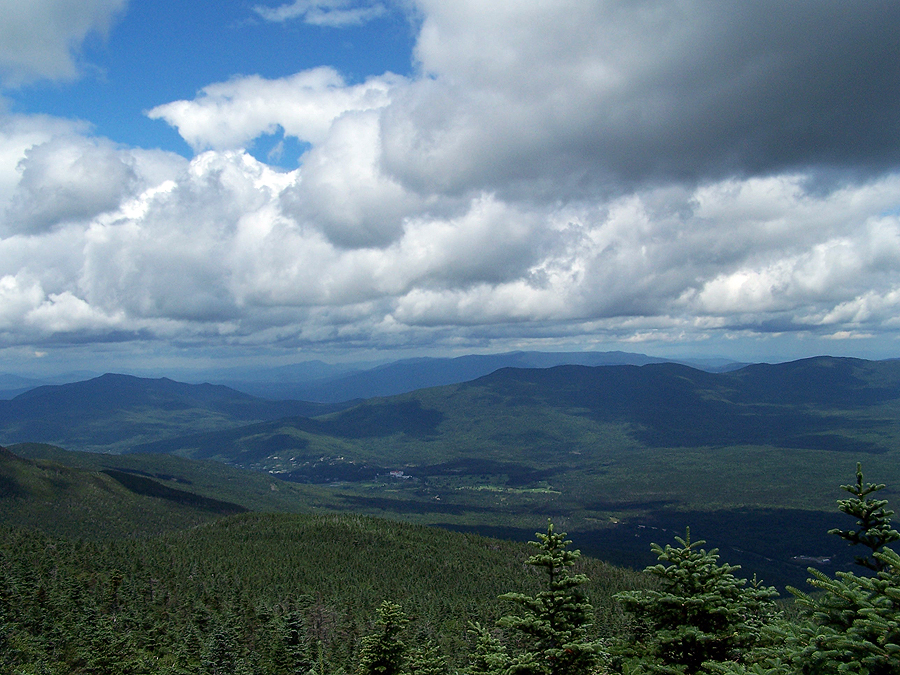 Hiking in the White Mountains: Willey Range with Lee and Dion