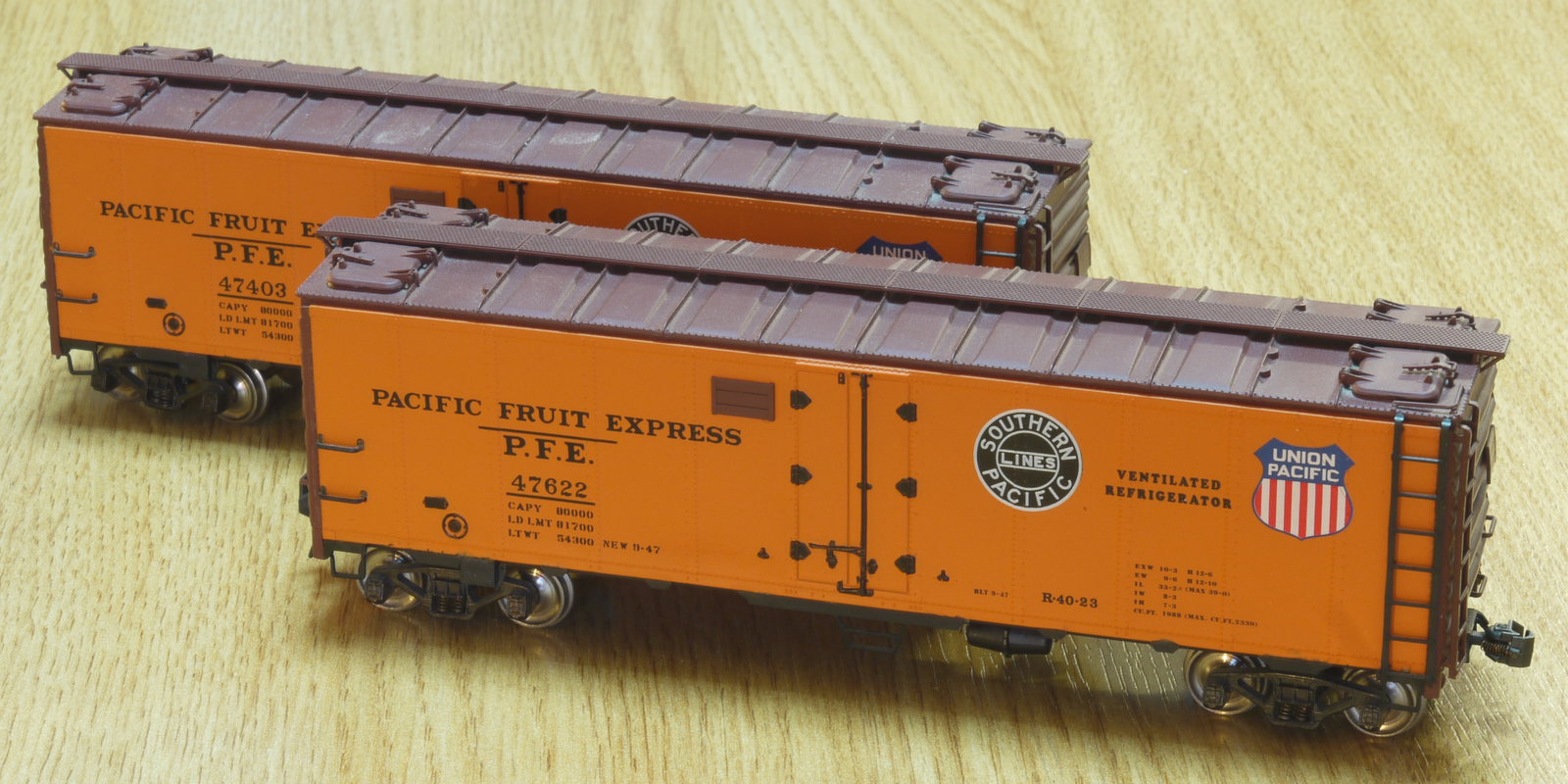 No Two Alike: PFE 47403 & 47622 R-40-23 Reefers