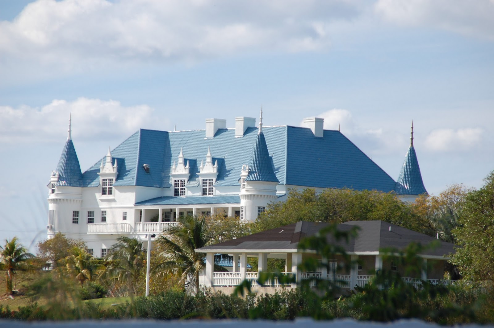 Journal Jots: Castle in Freeport Bahamas