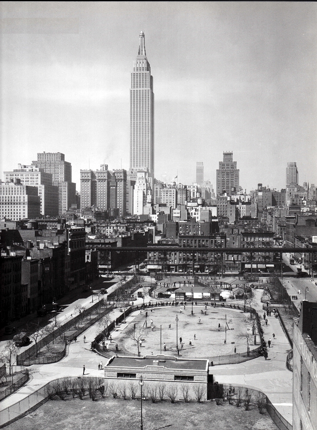 Historia de los Rascacielos de Nueva York: 1931: A LA SOMBRA DEL EMPIRE ...