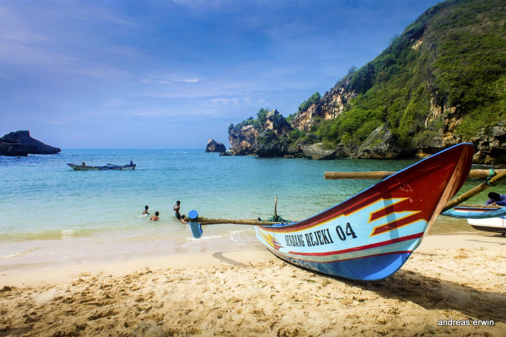 Pantai Nelayan : Ngrenehan, Gunungkidul ~ PhotoTravel