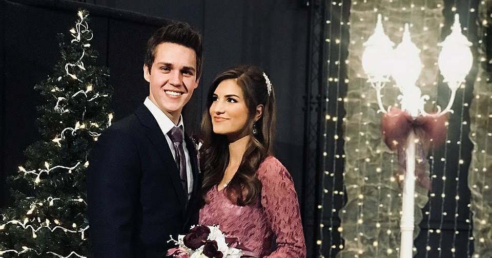 The Bates family blog: New photo of Carlin and Evan