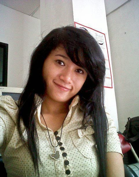 Fatimah ABG Berjilbab bugil Pamer Memek « Kumpulan Foto Bugil Terbaru Dan Terlengkap