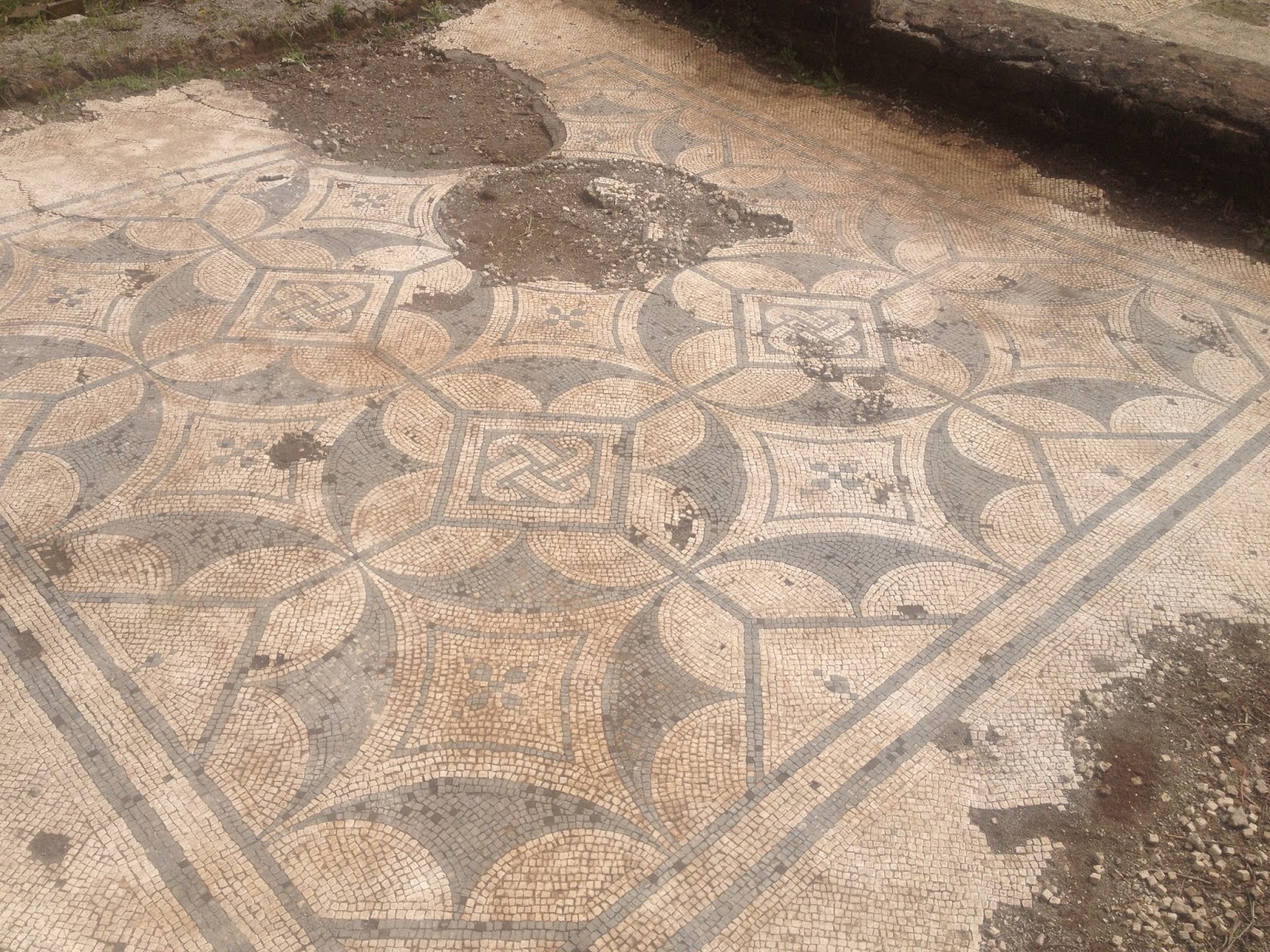 Raccontare la natura e l'arte: Tres Tabernae Cisterna.Giornate FAI 2018