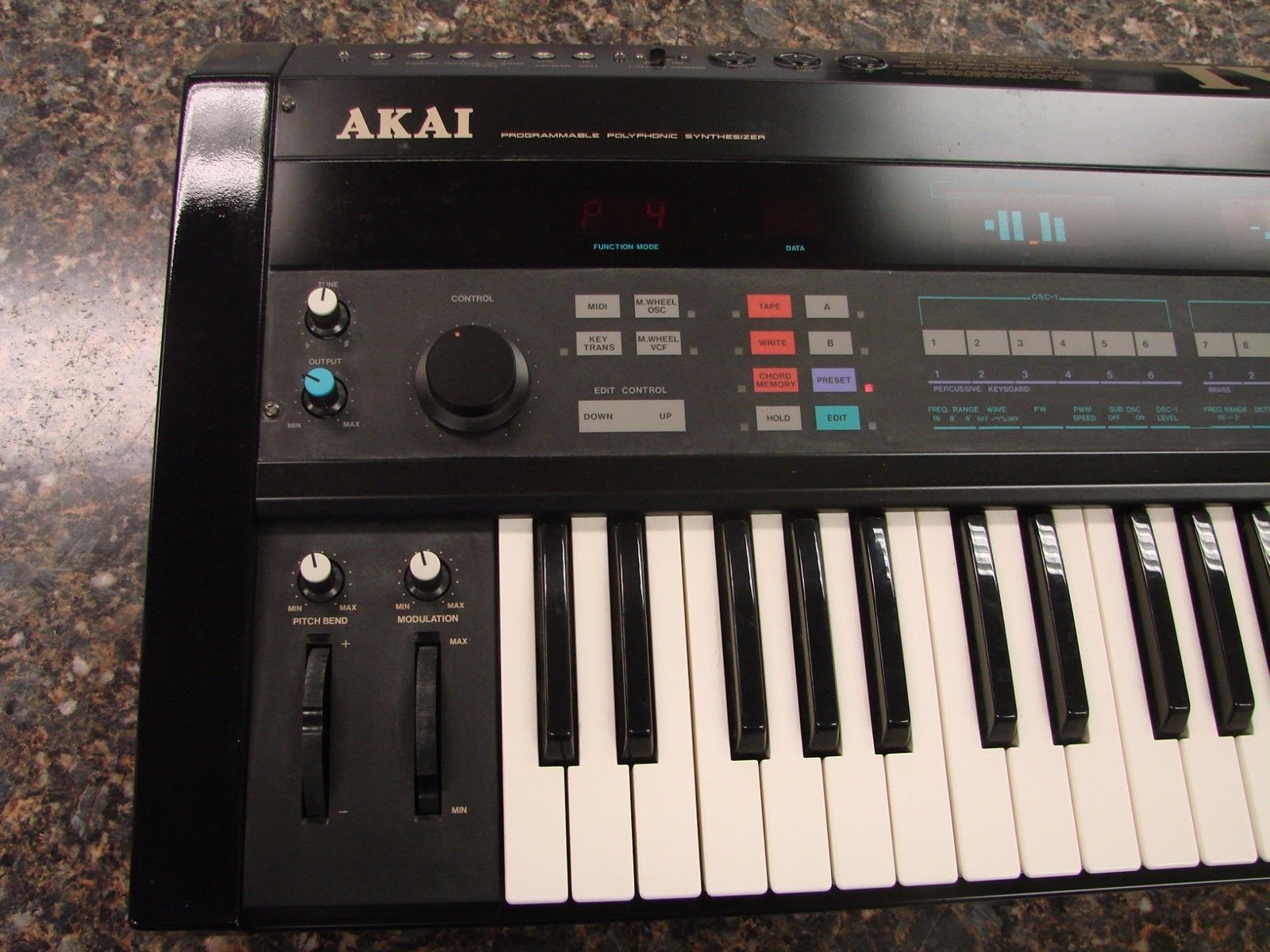 MATRIXSYNTH: Vintage AKAI AX80 8-Voice Polyphonic Analog Synthesizer ...