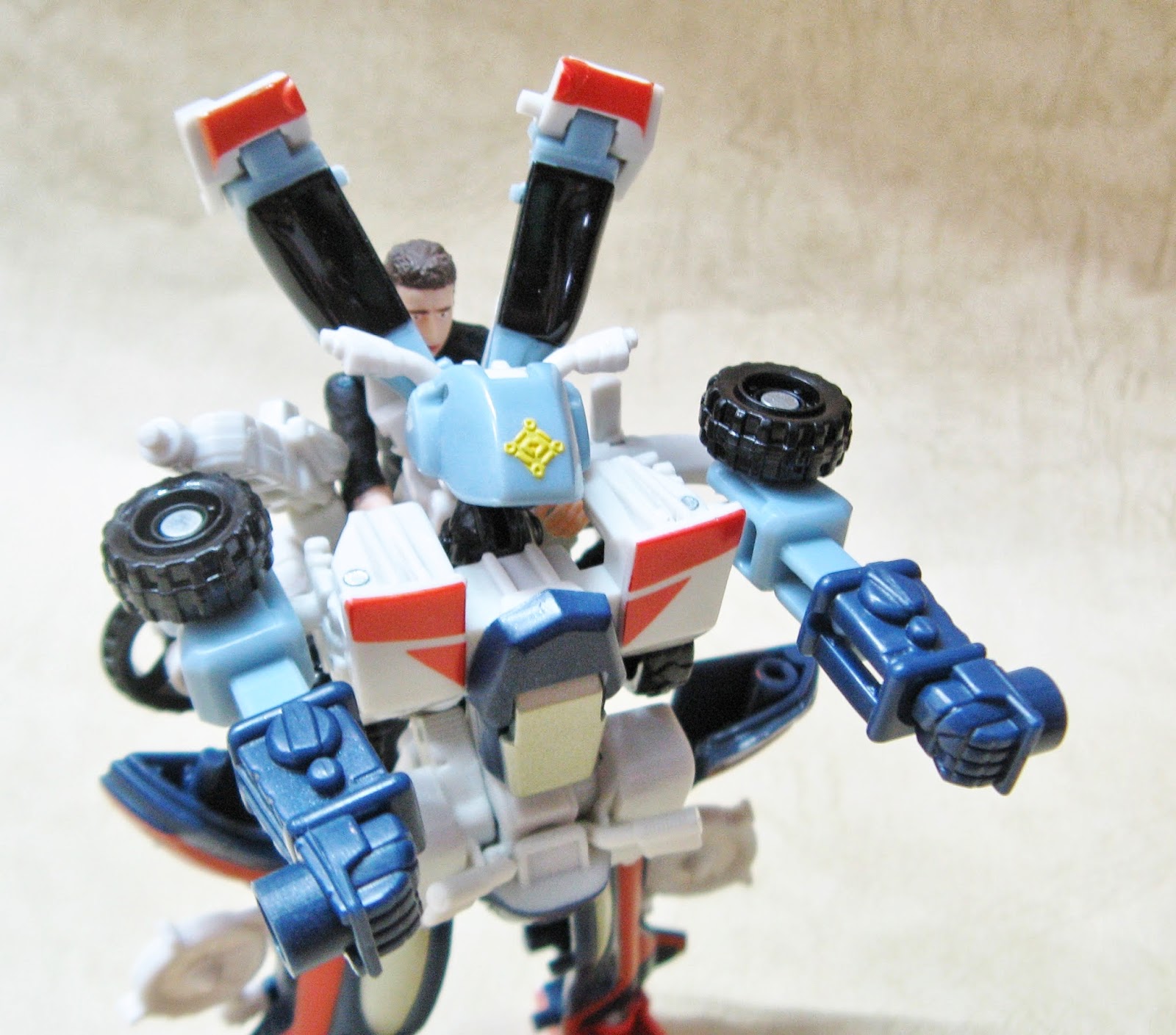 TRANSFORMERS ENERGON Scout class PERCEPTOR變形金剛能量源之戰 偵察兵級博士