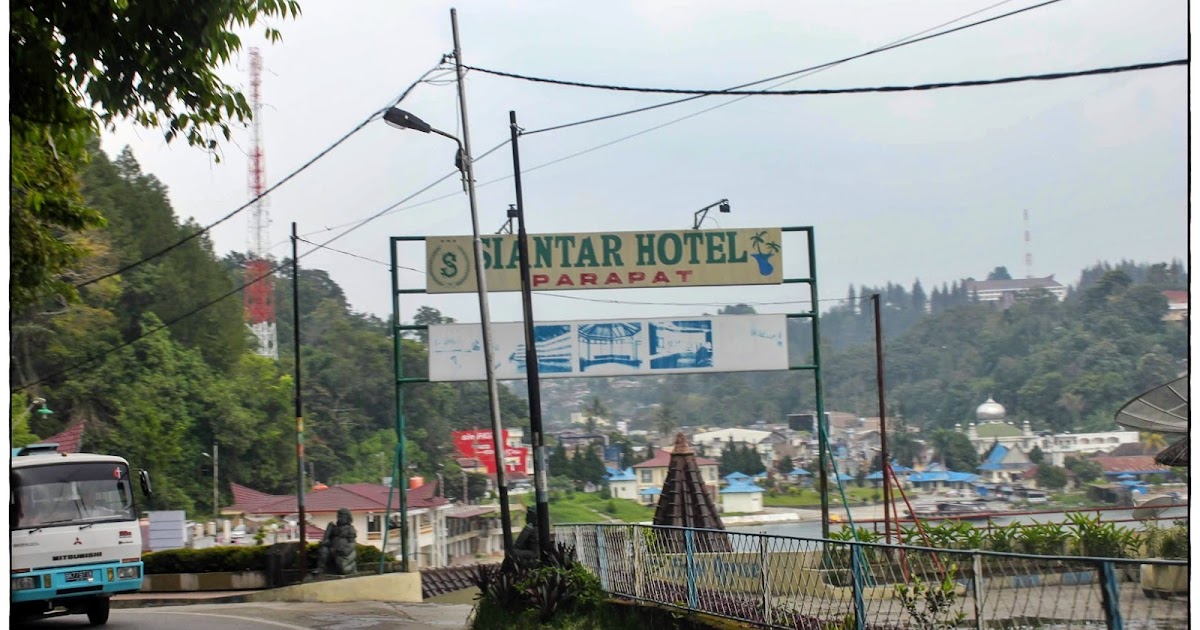 Menginap di Parapat di Danau Toba di Indonesia