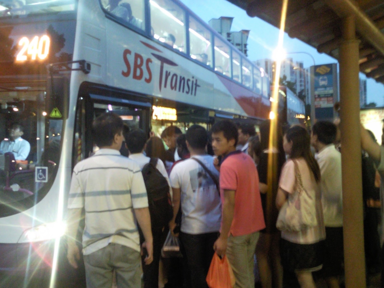 A Day In SG: Crowded 240 Sbs Bus