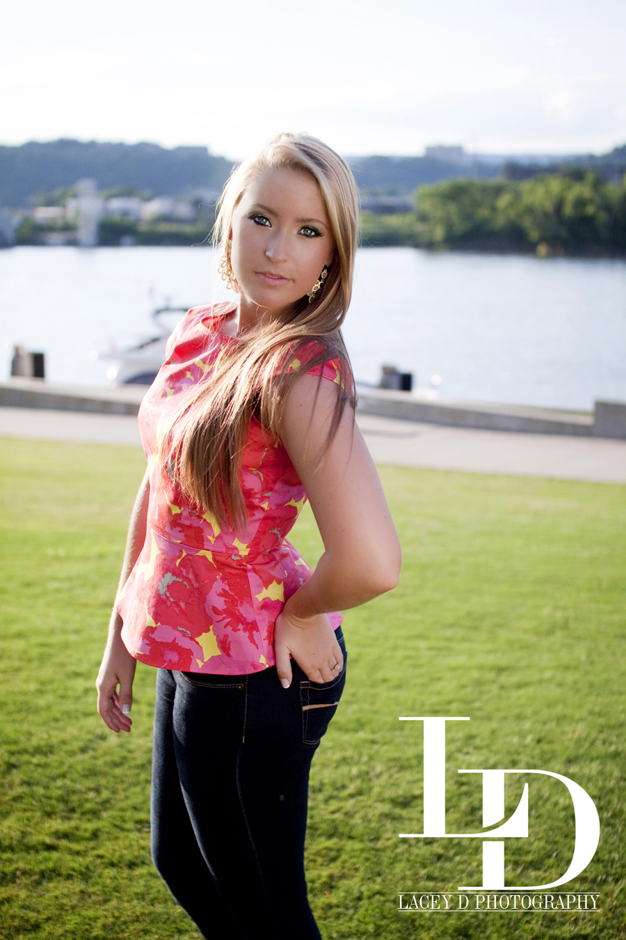 Lacey D. Photography - Senior Portrait Photographer: Class of 2014 - Lauren