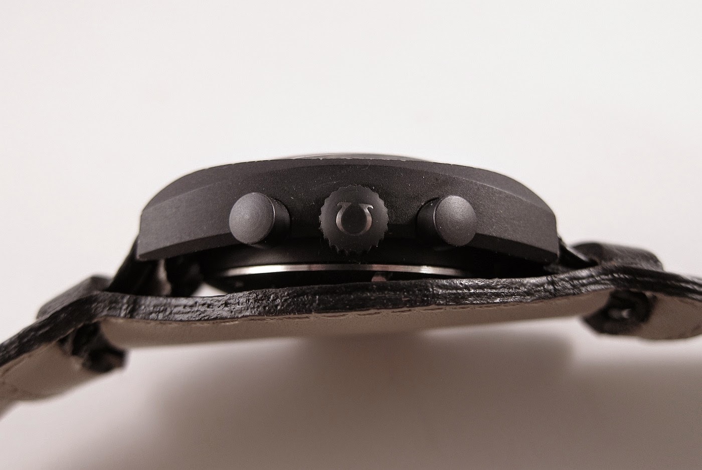 chronoaddict: OMEGA Speedmaster Mark V Military PVD 1982-3