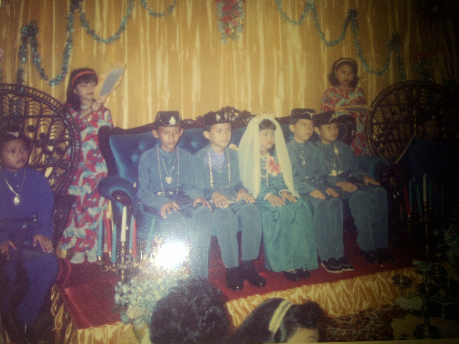 TENGKU ARIF TEMENGGONG PAHANG II: Majlis Adat Bertindik dan berkhatan ...