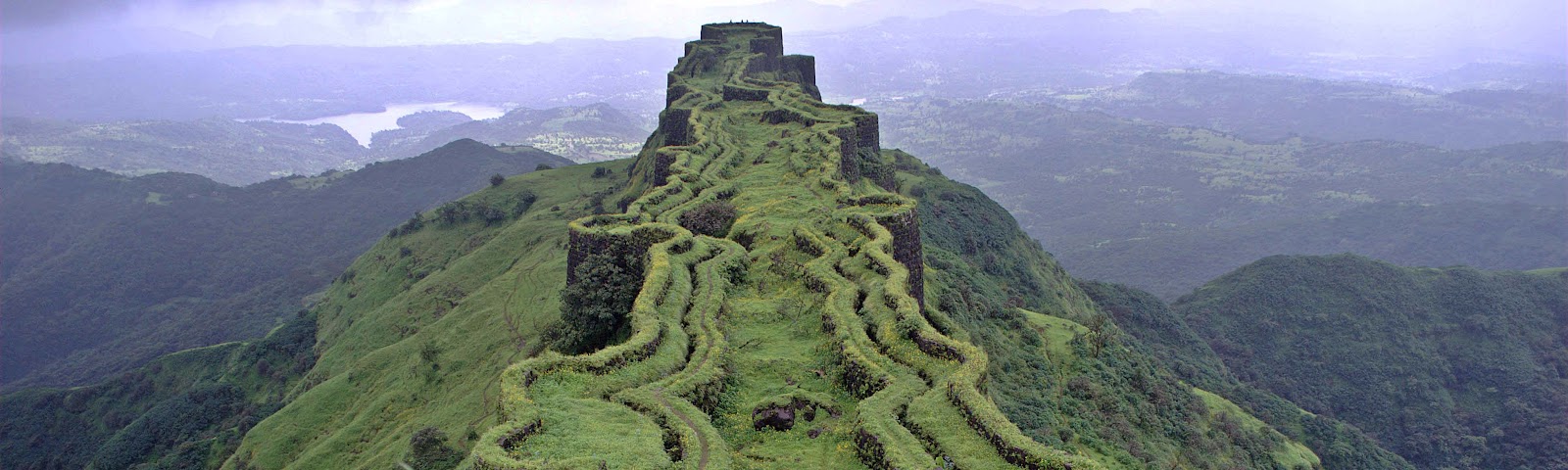travelogue: King of Forts, Rajgad - September 16, 2012