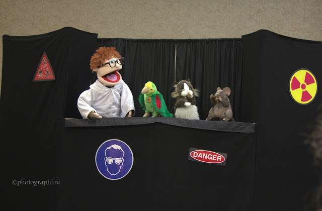 La-La's Home Daycare: WW #69 | A Spooky Puppet Show