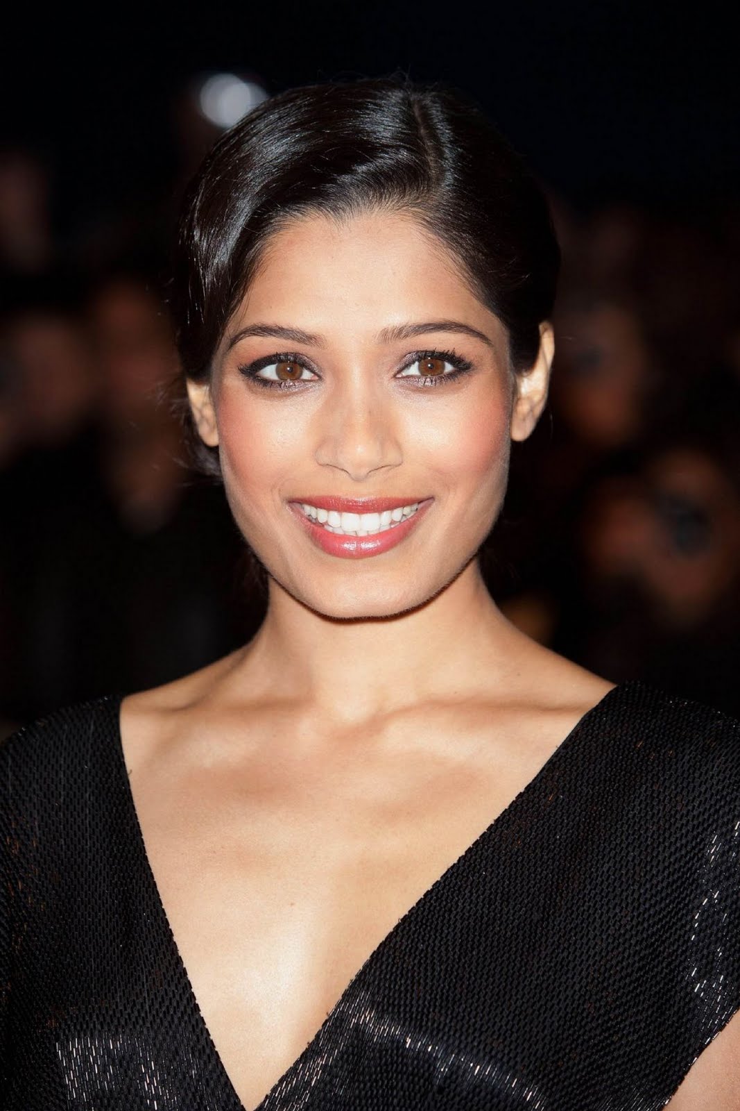 fashion model: Actress: Freida Pinto