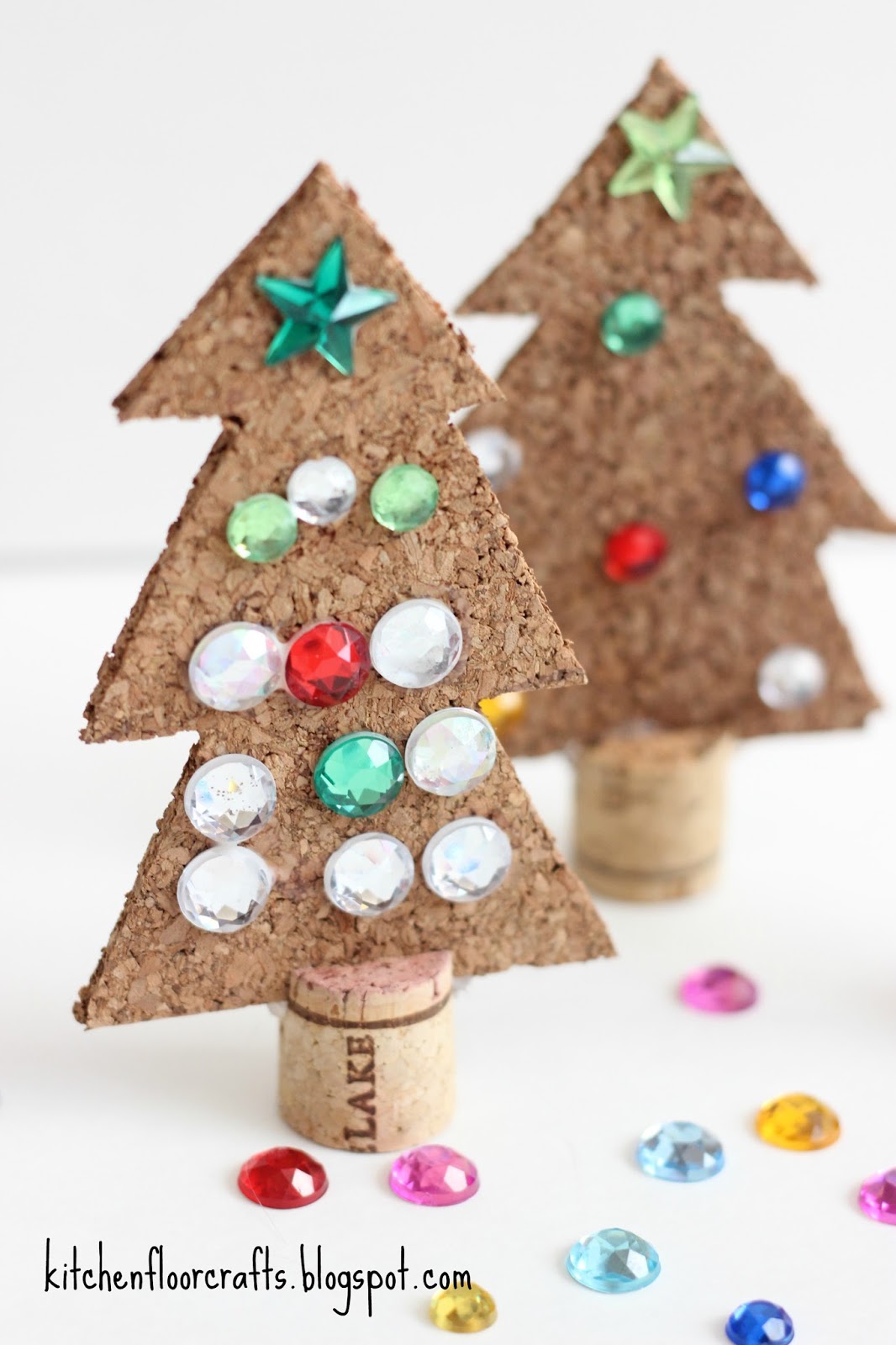 Kitchen Floor Crafts: Cork Christmas Trees