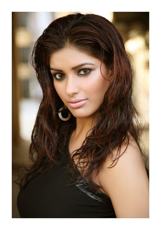 Divya Bhandari Sizzling Hot Portfolio Photo Shoot