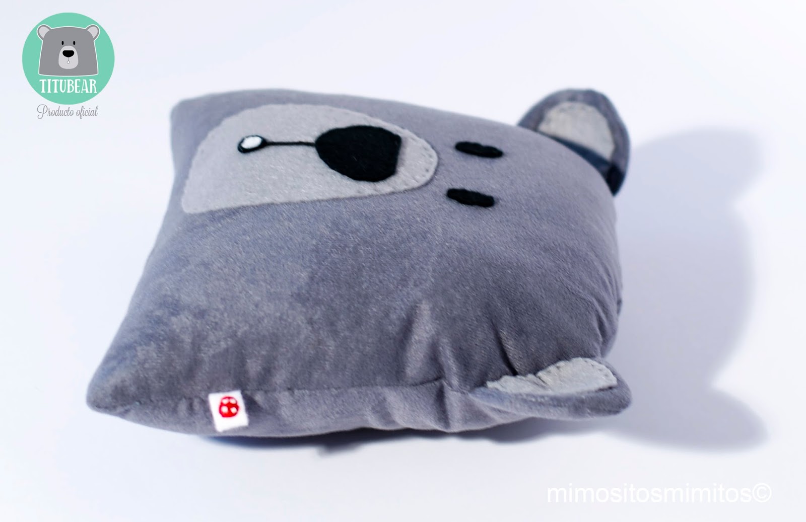 Cojín de tela de Titubear hecho a mano handmade decoración accesorios