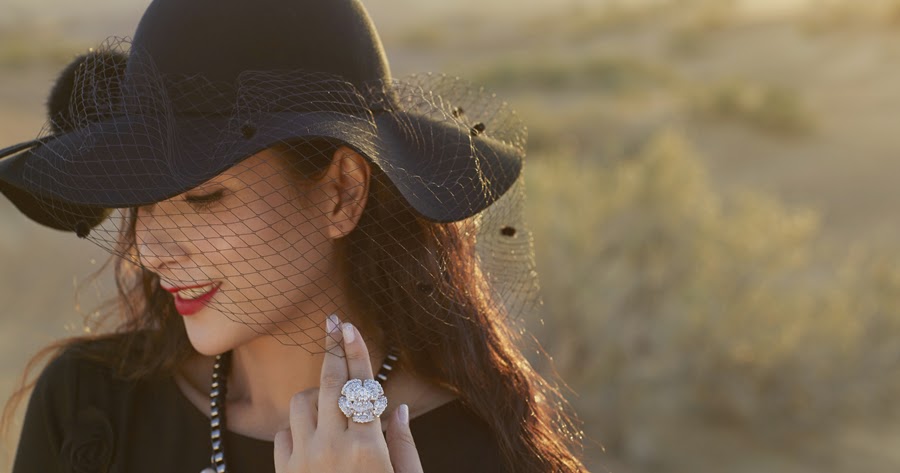 China Entertainment News: Kristy Yang poses for photo shoot