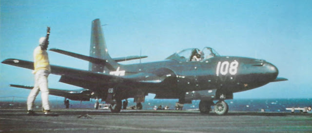 Le McDonnell F2H "Banshee".
