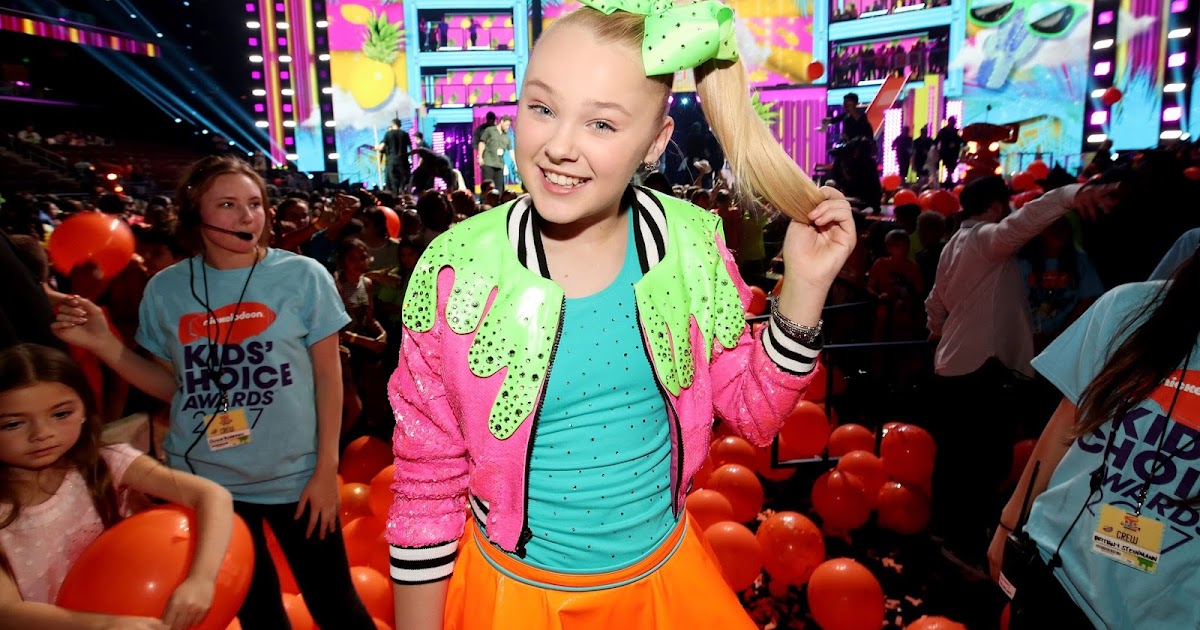 NickALive!: JoJo Siwa Catches Fans Up on Pretty Much ~Everything~ She's ...